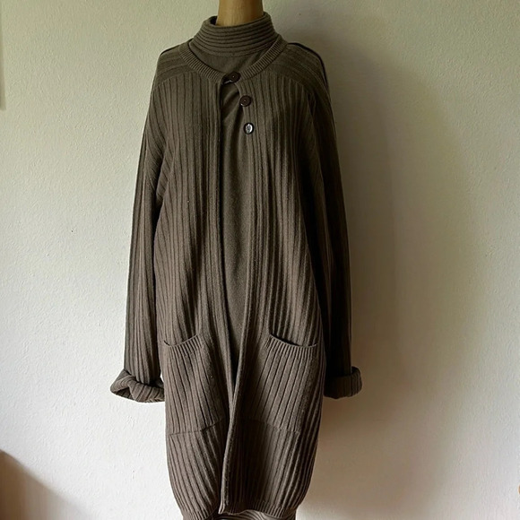 Shirin Guild | Dresses | Shirin Sz Ml Brown Cashmere Set Dress And ...